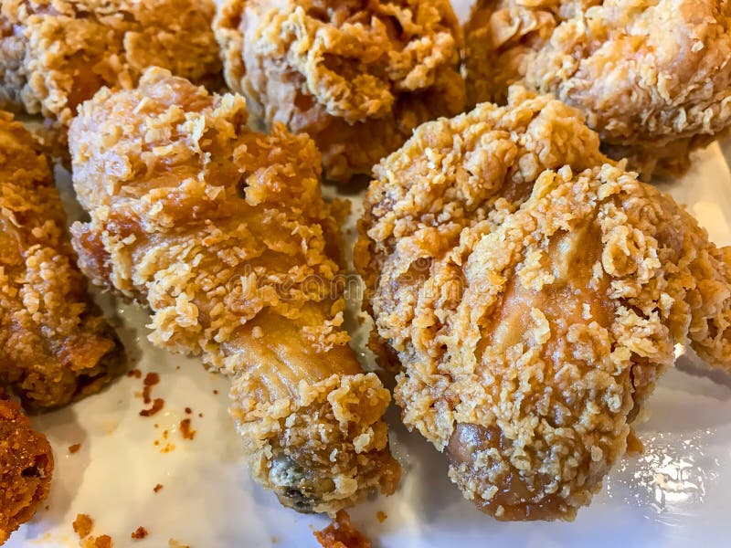 Close Up Fried Chicken on the Plate. Stock Image - Image of crunchy ...