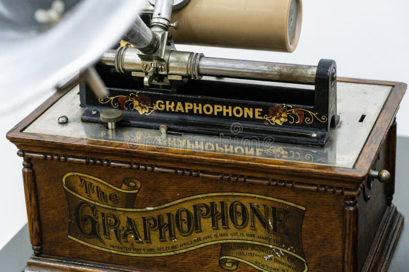 A Close Up of a Graphophone Stock Photo - Image of player, audio: 194685158