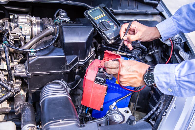 Close Up Hand Auto Mechanic are Using Measuring Equipment Tool for ...