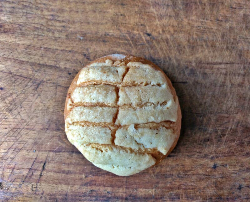 Close-up of Handmade Shell Bread on Wooden Board. Typical Mexican Bread ...