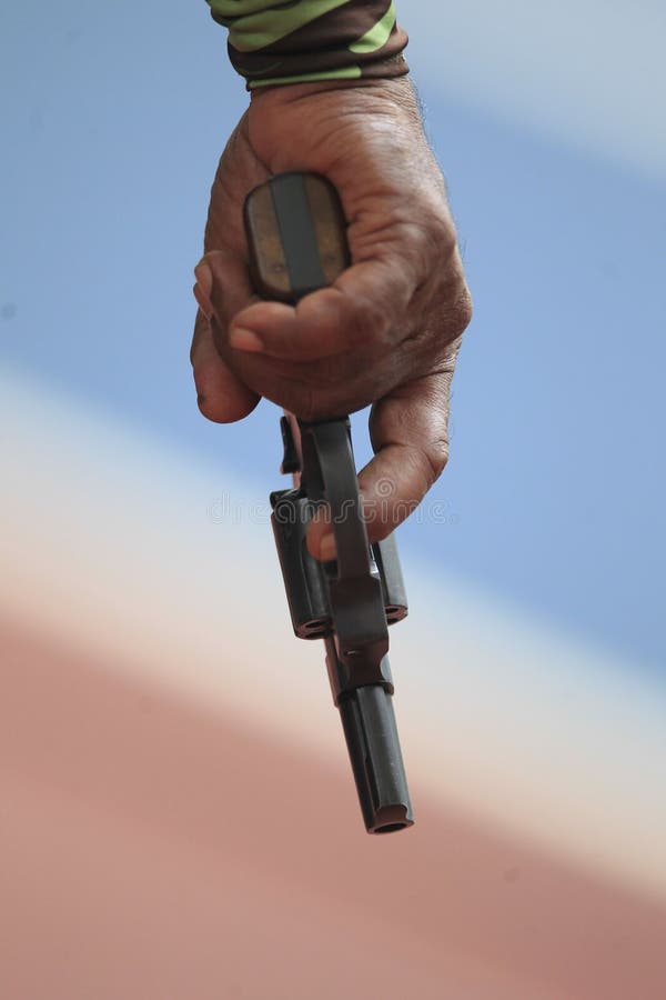 Hand Holding Discus Stock Photos - Free & Royalty-Free Stock Photos ...