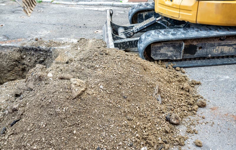Close Up Image of Excavator in Operation Digging in Ground Stock Image ...