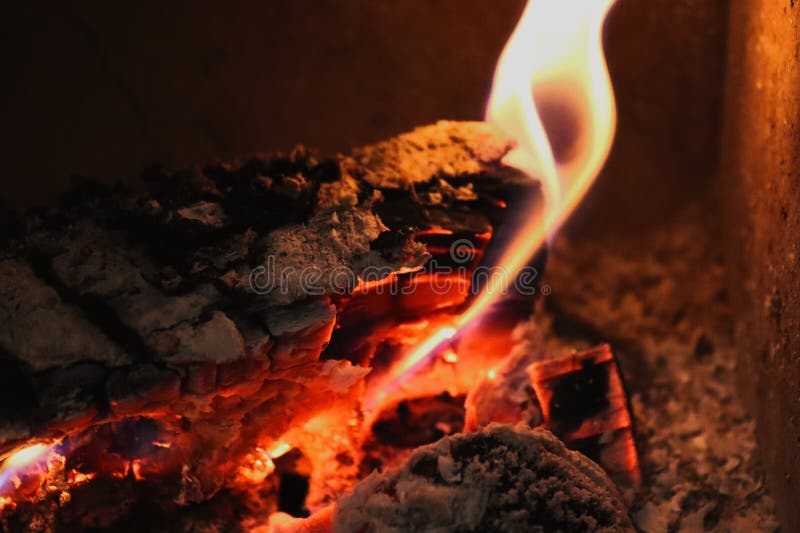 Close Up of a Log on a Fire Stock Image - Image of home, halloween ...