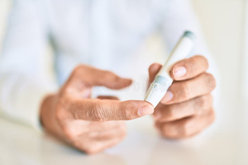 Close Up of Man with Diabetes Using Insuline Stick with Syringe Stock ...