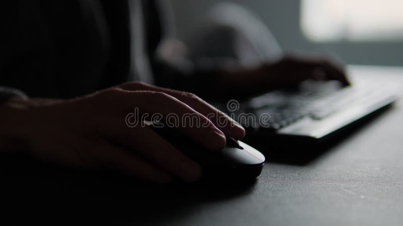 Close-up of Man Hand Using a Computer Mouse in Home Office Setup ...