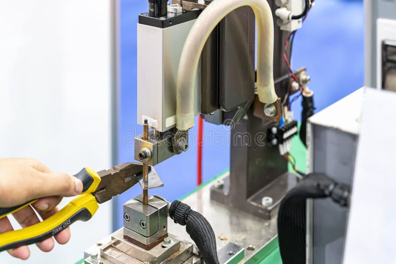 Resistance Spot Welding Machine with Current Controller. Arc Welding ...