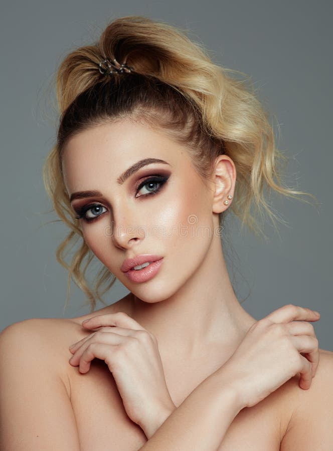 Portrait of blonde woman stock image. Image of close - 149348339