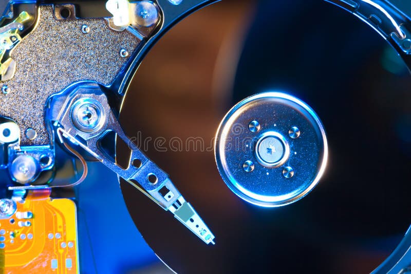Close up moderno de HDD foto de stock. Imagem de aberto - 8890486