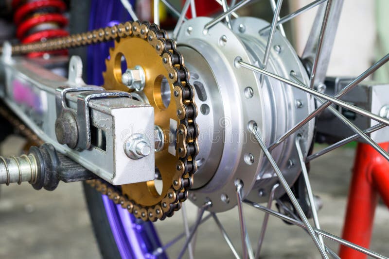 Close Up of Motorcycle Chain Stock Image - Image of engine, gear: 170657631