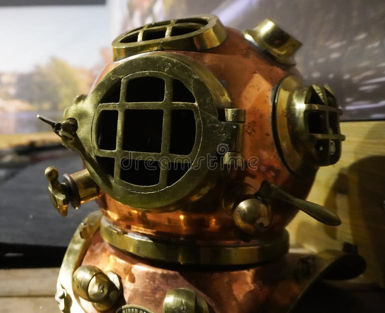 226 Heavy Diving Suit Stock Photos - Free & Royalty-Free Stock Photos ...