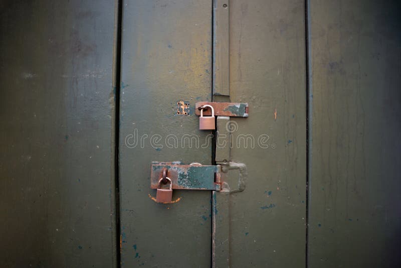 Close-up of an Old Green Door with Padlock and Keyhole Stock Photo ...