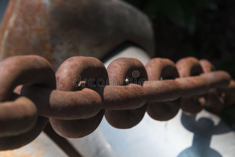 Close-up of an Old Rusty Chain Stock Photo - Image of rotten, pulling ...