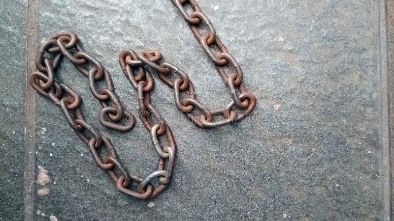 Close Up of Old Rusty Iron Chain Stock Image - Image of isolated, brown ...