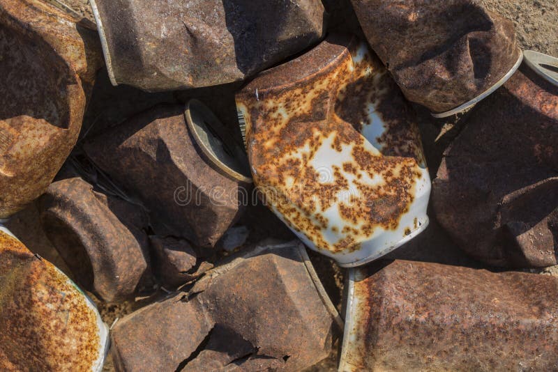Rusty Tin Cans, Rusty Drink Can Stock Image - Image of dirt, garbage ...