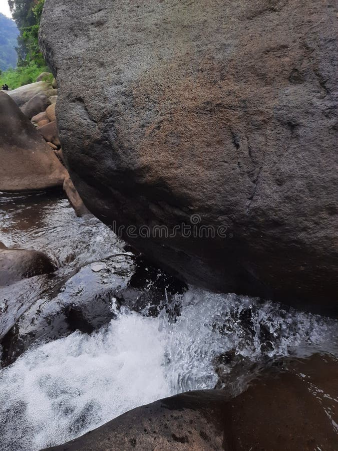 Close-up Photos River with Stone and Water Stock Image - Image of river ...