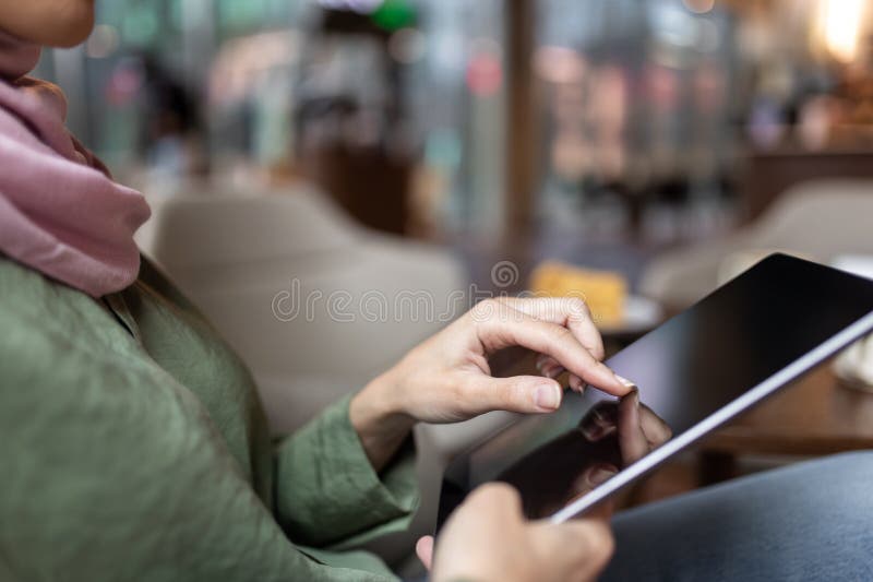 Close Up Picture of a Woman Using Tablet Stock Image - Image of ...