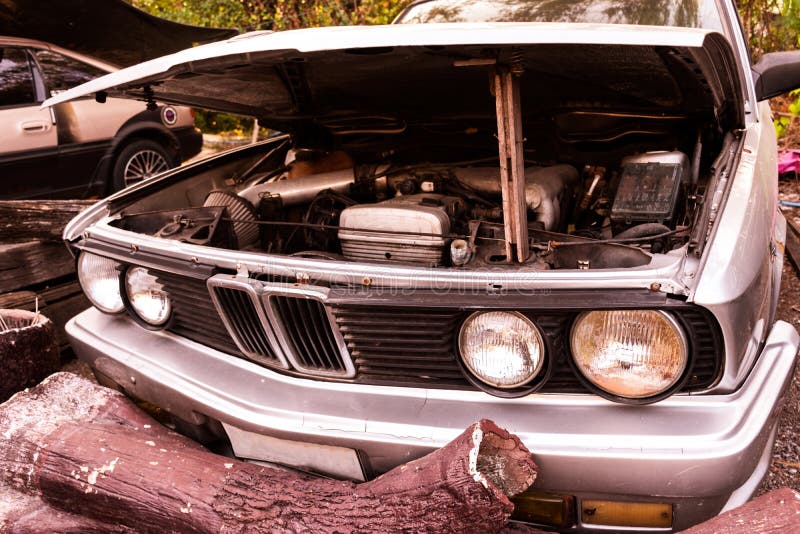 903 Vintage Car Fall Drive Stock Photos - Free & Royalty-Free Stock ...