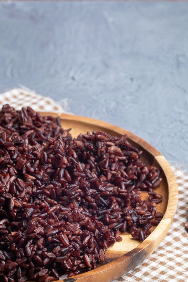 Riceberry Rice on Wooden Plate Stock Image - Image of organic ...