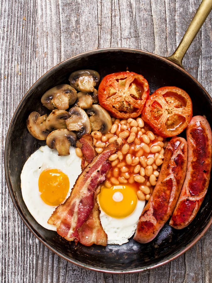 Rustic Full English Breakfast Stock Photo - Image of bean, buttered ...