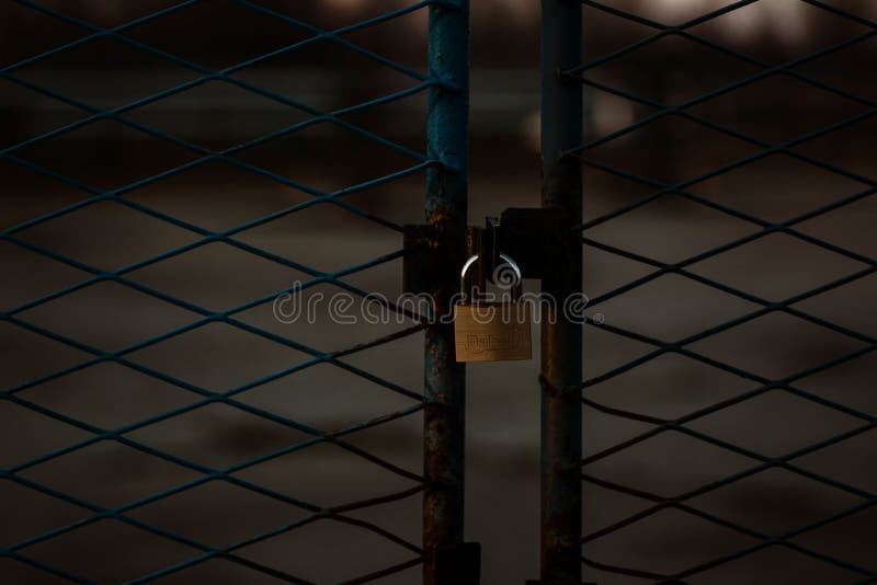 Close-up Shot of a Golden Padlock Stock Photo - Image of shiny, secure ...