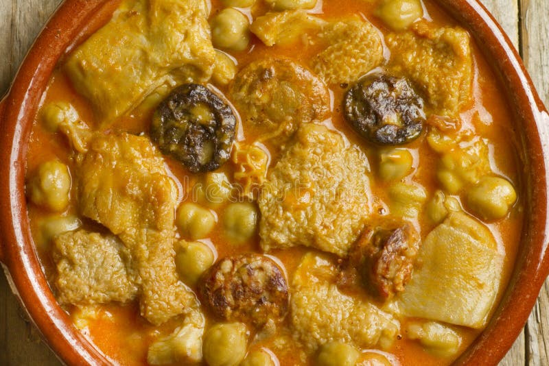 Spanish Callos with Chickpeas Stock Image - Image of madrid, dish ...