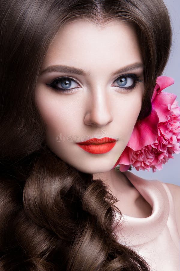 Close-up Studio Portrait of Beautiful Woman with Bright Make-up Stock ...