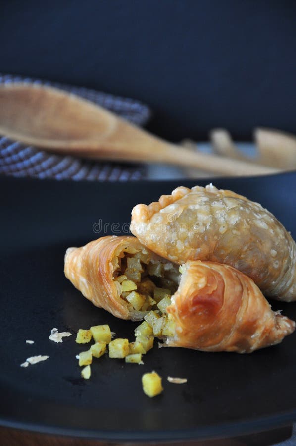 Close Up Stuff of Curry Puff Stock Image - Image of cuisine, gourmet ...