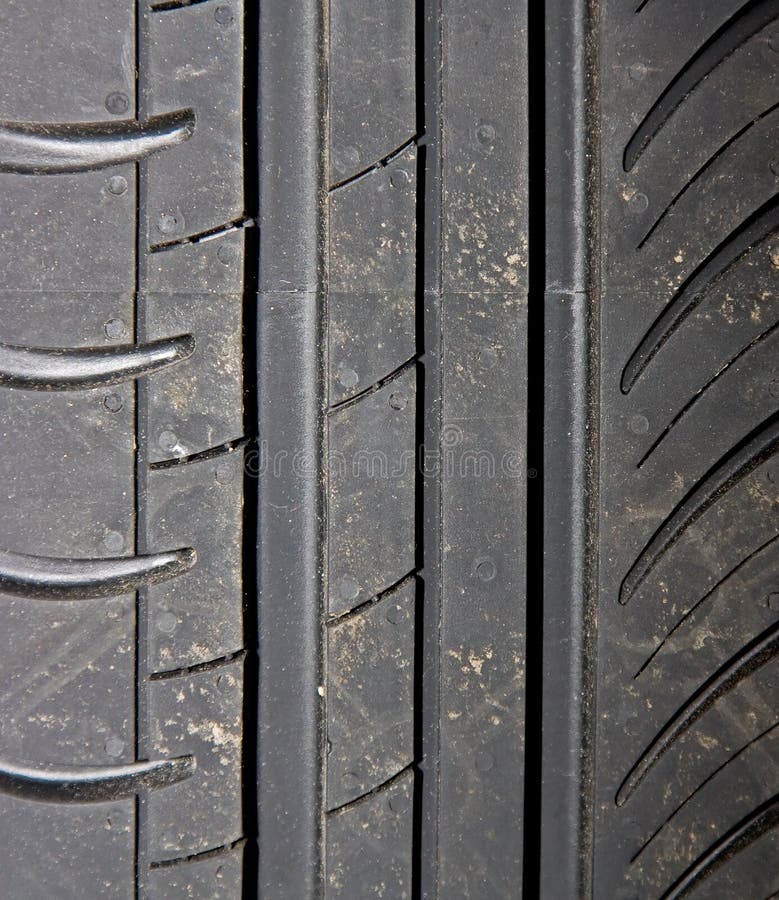 Een autoband stock foto. Image of racen, schik, veiligheid - 12390554