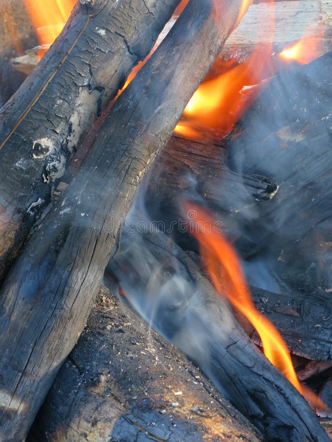Close Up View of a Camp Fire Stock Image - Image of camping, warmth ...