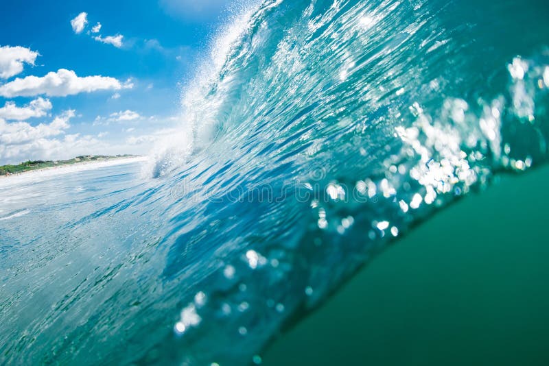 Close Up View of Turquoise Wave in Ocean. Barrel Wave with Sunshine ...