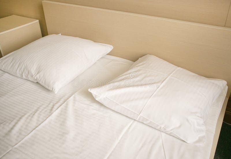 Close-up of White Sheets and Pillow in a Hotel Room, Modern Interior ...