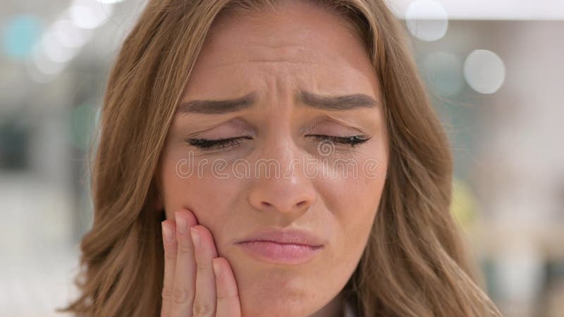 Close Up of Woman Having Toothache Stock Image - Image of white, pain ...