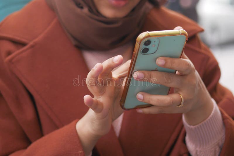 Close Up of Women Hand Holding Smart Phone Stock Photo - Image of ...