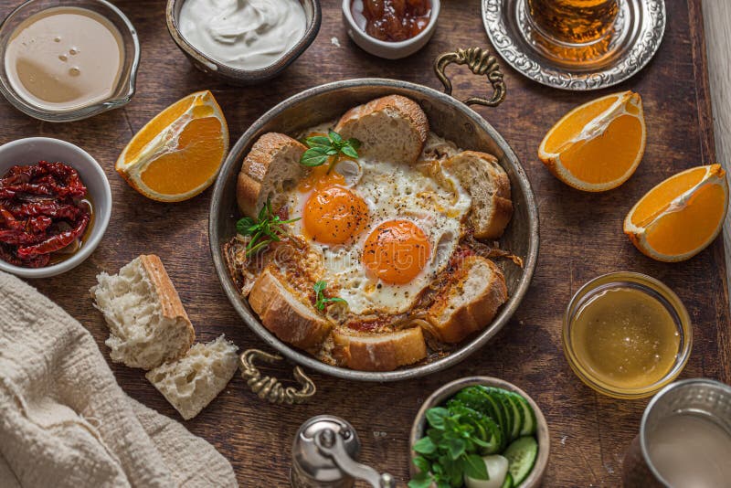 Close View of Fried Eggs in a Traditional Turkish Pan Stock Photo ...