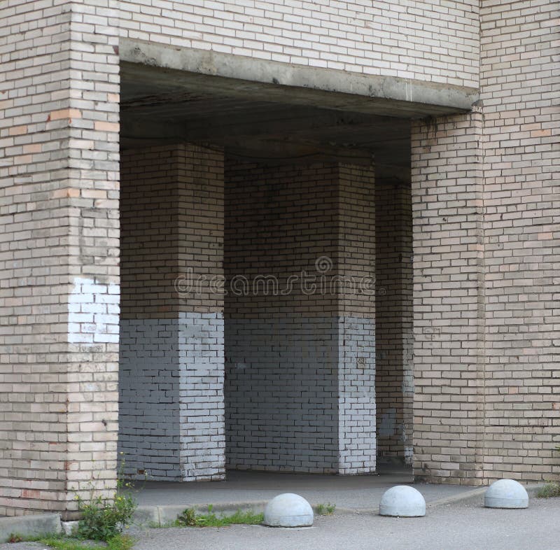 Closed Entrance To the Rectangular Arch of a Brick House Stock Image ...