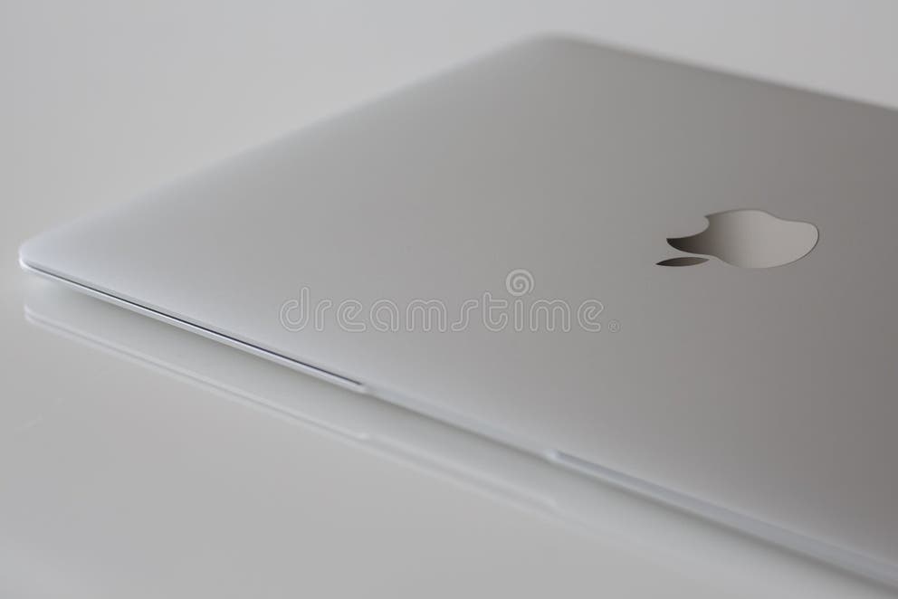 Closed MacBook 12 Silver 1st Gen Editorial Stock Image - Image of ...