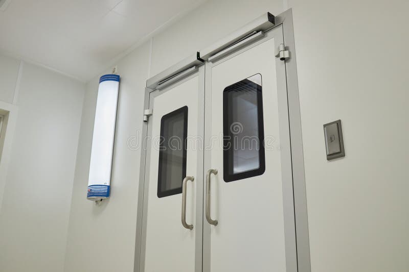 Closed Doors in the Operating Room. Modern Surgical Clinic Stock Photo ...