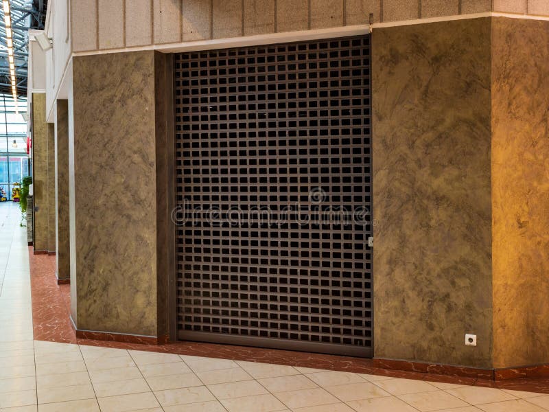 Closed Store in the Shopping Mall Stock Photo - Image of sign, inside ...
