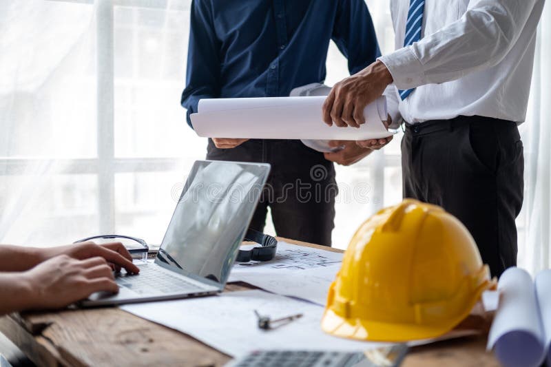 Closed Up Engineer Meeting Teamwork Brain Storm Discussing for ...