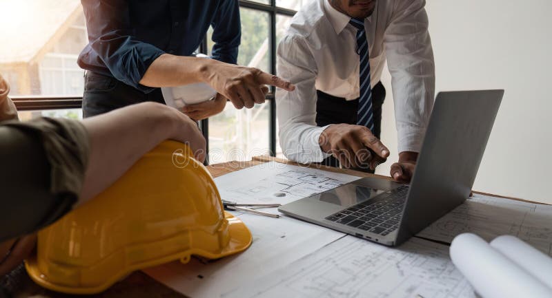 Closed Up Engineer Meeting Teamwork Brain Storm Discussing for ...