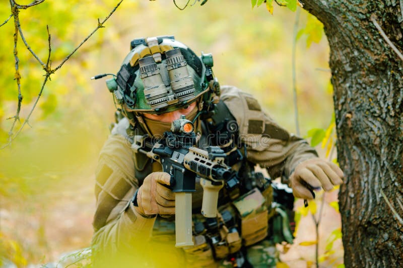 Closeup Airsoft Man in Uniform, Move with Machine Gun. Soldier Aims at ...