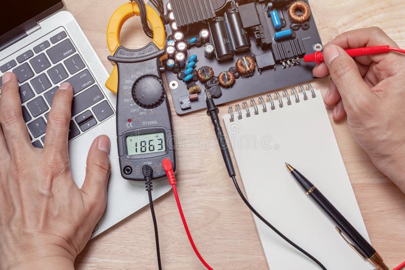Closeup Asian Technician Man Hand Measuring Electrical Voltage of ...