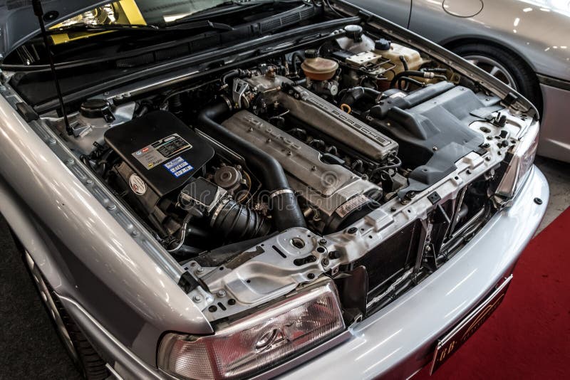 Audi 80 RS2 Engine Bay at Auto E Moto D Epoca Ologna 2024 Editorial ...