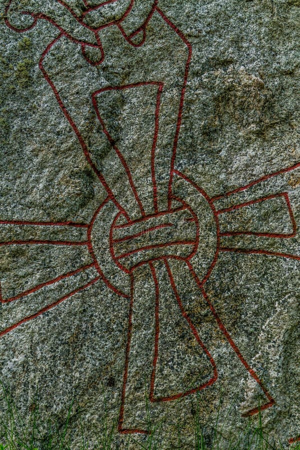 Closeup Av En Medeltida Runsten Arkivfoto - Bild av runor, antikviteten ...