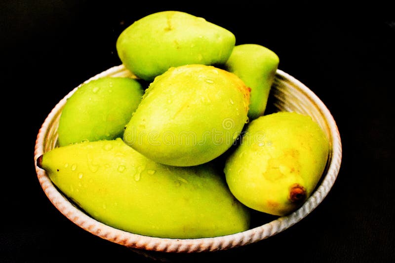 Closeup of Fresh Green Mangoes Stock Image - Image of mango, juicy ...