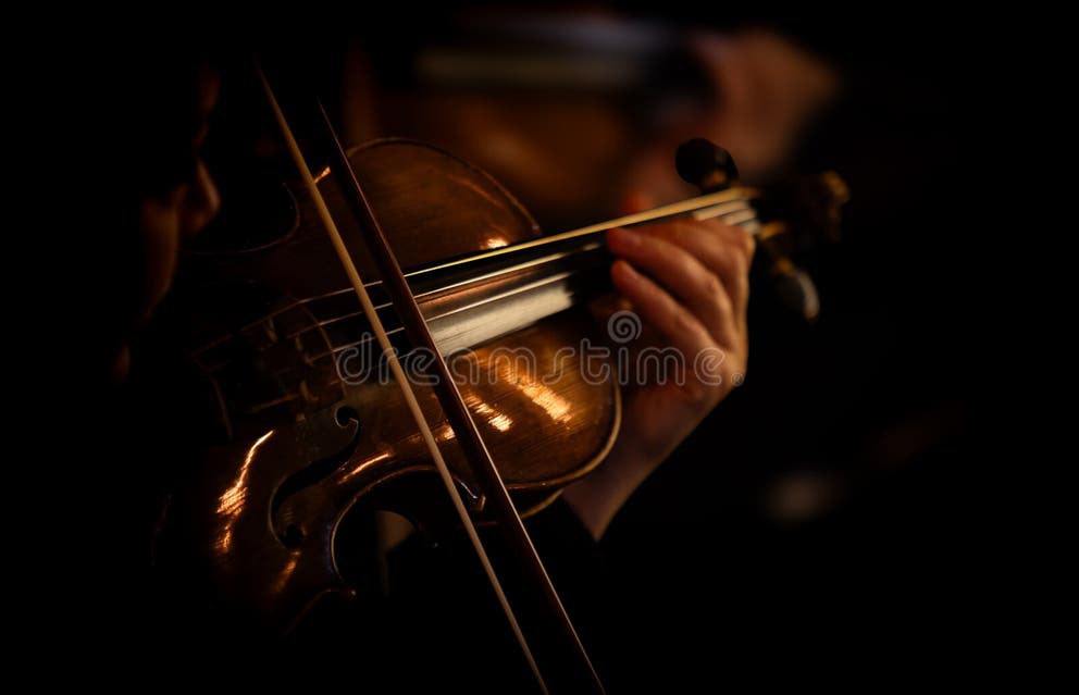 Closeup of Hands Playing Violin Stock Photo - Image of fiddler, fiddle ...