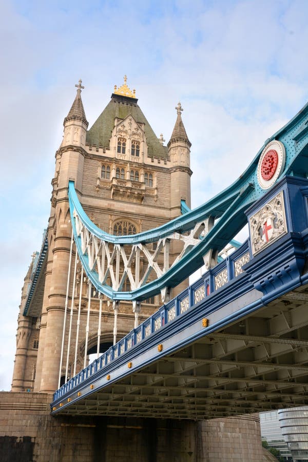 Closeup of London Bridge, United Kingdom Stock Photo - Image of morning ...