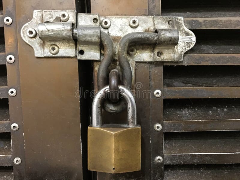 30,587 Rusty Door Lock Photos - Free & Royalty-Free Stock Photos from ...