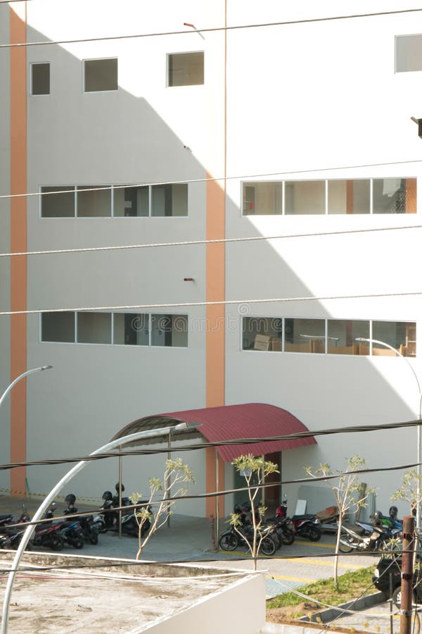 Closeup of Modern Workplace Building Editorial Photo - Image of facade ...