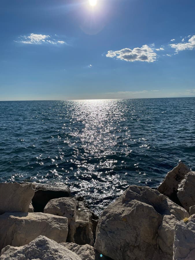 Closeup of Sea Waves Breaking Rocky Beach Stock Image - Image of shore ...